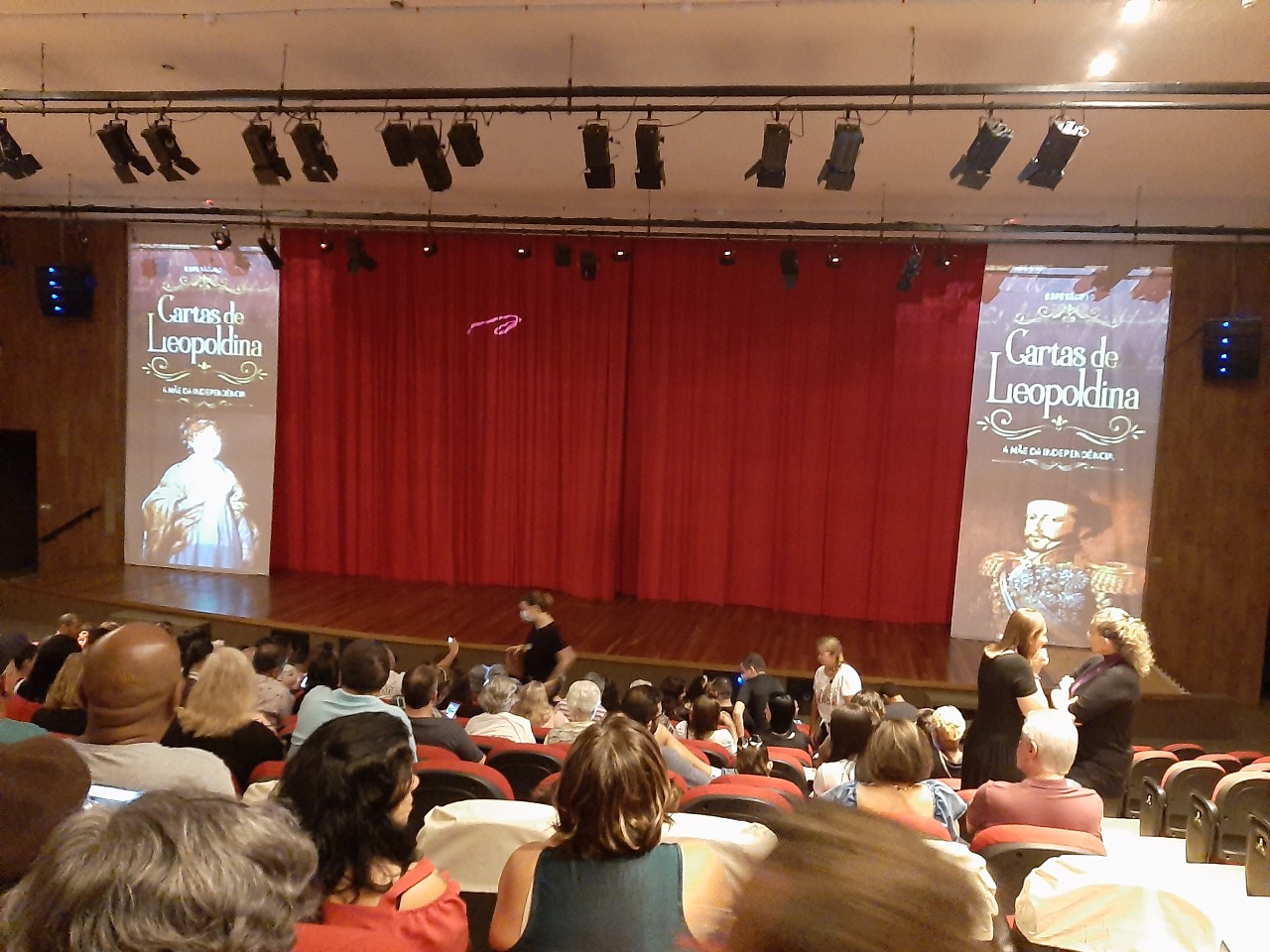 Teatro - Cartas de Leopoldina :: CEEJA - Praia Grande